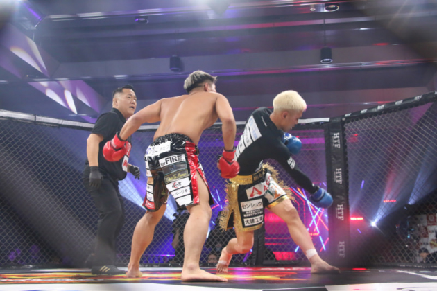 【BreakingDown】“1000万円企画2位”よーでぃー、“地下格無敗”桃太郎からダウンを奪う激勝！ - eFight【イーファイト】格闘技情報を毎日配信！