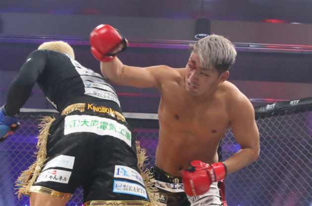 【BreakingDown】“1000万円企画2位”よーでぃー、“地下格無敗”桃太郎からダウンを奪う激勝！ - eFight【イーファイト】格闘技情報を毎日配信！