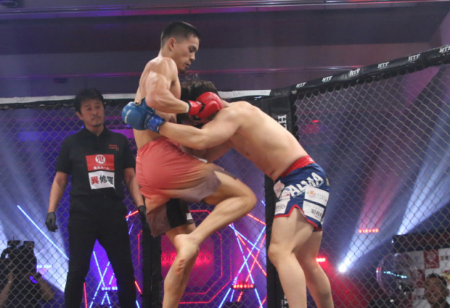 【BreakingDown】“才賀紀左衛門の弟子”NAO、MMAルールで“柔道インターハイ優勝”有馬雄生に激勝！ - eFight【イーファイト】格闘技情報を毎日配信！