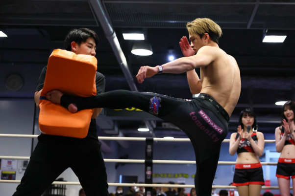 【XSTREAM1】所英男・笠原友希らが“1分間高速ミドル連打”、マーシャルアーツに新星登場 - eFight【イーファイト】格闘技情報を毎日配信！