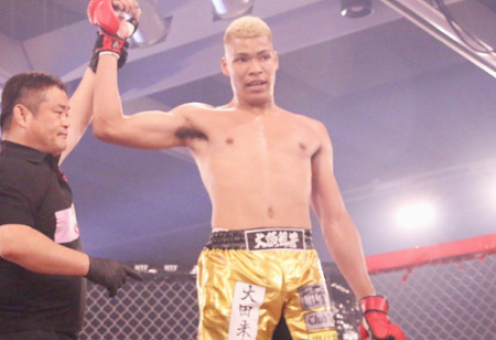 エドポロキング「2m・130kgの選手にコテンパンにやられた」衝撃のセネガル修行公開！RIZINデビューなるか - eFight【イーファイト】格闘技情報を毎日配信！