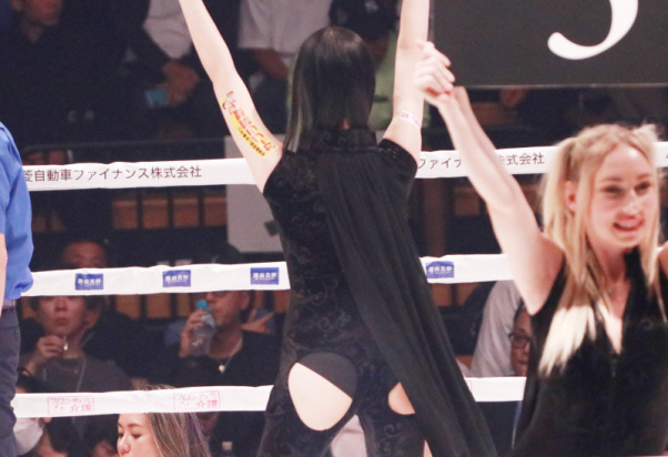 ラウンドガールでも話題、RQ川瀬もえが磨き上げられた美ヒップで魅せる - eFight【イーファイト】格闘技情報を毎日配信！