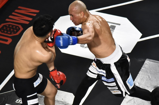 【BD】ボクシング元世界王者ランダエタ、11R死闘の末にKO勝利！虎之介は大の字ダウン＝試合結果 - eFight【イーファイト】格闘技情報を毎日配信！