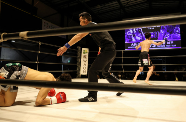 【DEEP KICK】和田哲平が中澤友からダウン奪う判定勝ち、-65kg挑戦者決定T制する - eFight【イーファイト】格闘技情報を毎日配信！