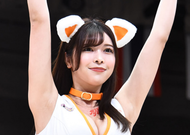 【RISE】”ムチムチ”ラウンドガール七瀬なな、豊かなボディで女子マッチの激しい戦いをSNSで伝える - eFight【イーファイト】格闘技情報を毎日配信！