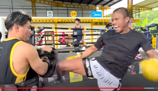 【K-1】魔裟斗、ブアカーオのミット蹴り10連発受け、「重くなってる」と驚き！まさかの優勝もある⁉＝7.7代々木 - eFight【イーファイト】格闘技情報を毎日配信！