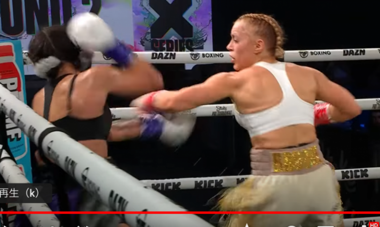 人気セクシー女優ブルック、強打炸裂でV2成功！“コスプレ筋肉女子”を撃破＝英ボクシング - eFight【イーファイト】格闘技情報を毎日配信！
