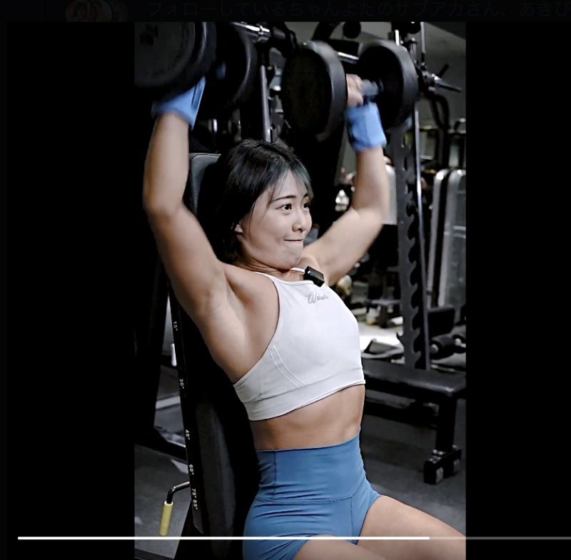 リスマスにアップした背筋トレーニングの様子（@sym_yokより） - eFight【イーファイト】格闘技情報を毎日配信！