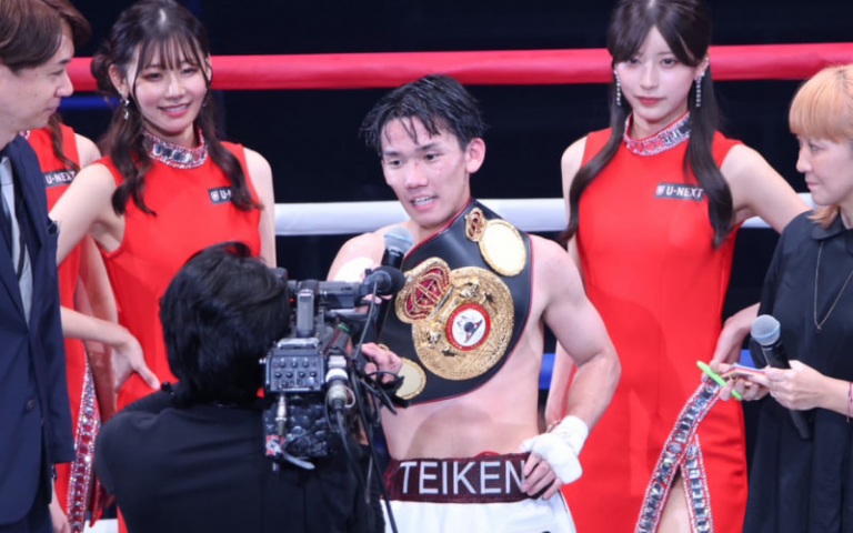 【ボクシング】23歳・高見亨介、KO勝利で世界王者に！パワフルな右で倒しレフェリーストップ、“複数階級制覇”への野望も＝試合結果・速報 - eFight【イーファイト】格闘技情報を毎日配信！