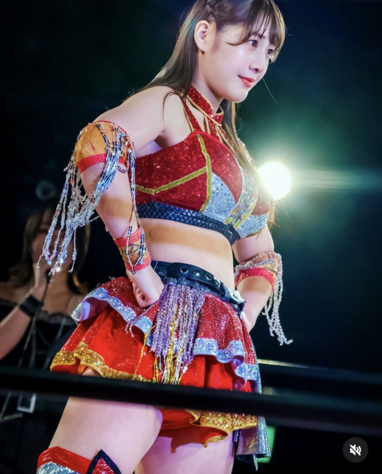 “女子レスラー”上原わかな、春麗コスで「むっちり太腿」公開！ウエストとほぼ同じ59cm - eFight【イーファイト】格闘技情報を毎日配信！